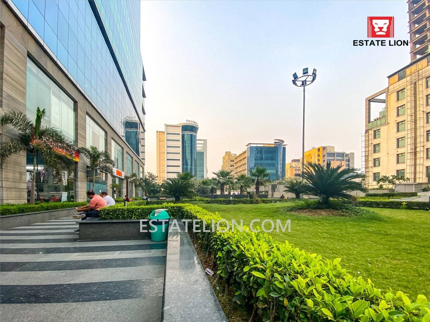 IThum Tower, Sector-62 Noida | Office Space Rent - ESTATE LION