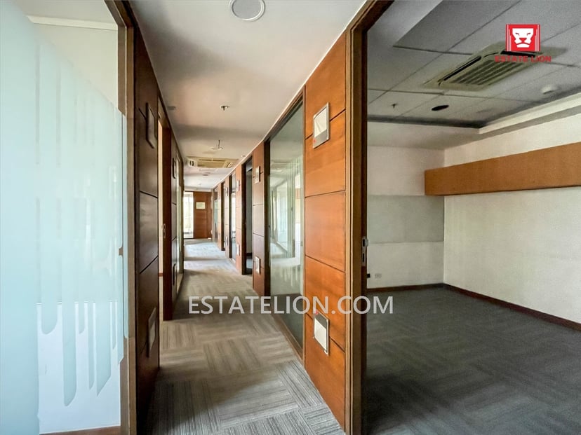 DLF Centre, Sansad Marg, Ultra-Premium 7700 sq.ft. Furnished Office for ...